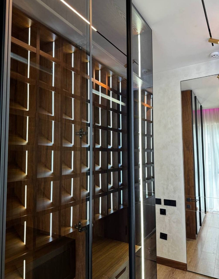 ПРОДАЕТСЯ 2/10/11
НОВОСТРОЙКА
ЖК Mirabad Avenue
Golden House
(Мирабадс