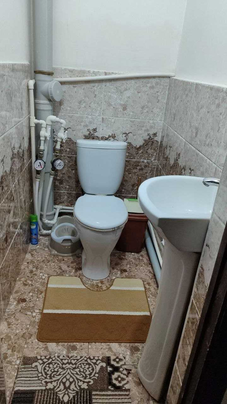 Kvartira sotiladi, remonti yaxshi barcha jixozlari qoladi