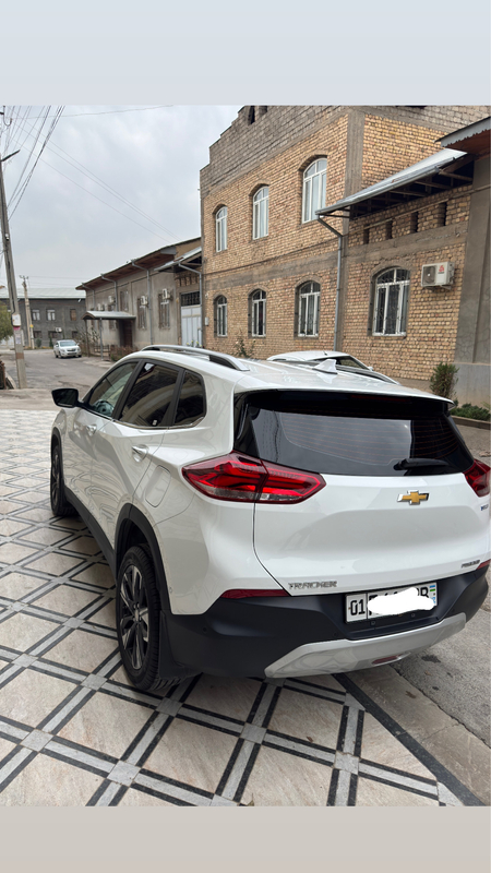 Tracker 2  Premier sotiladi