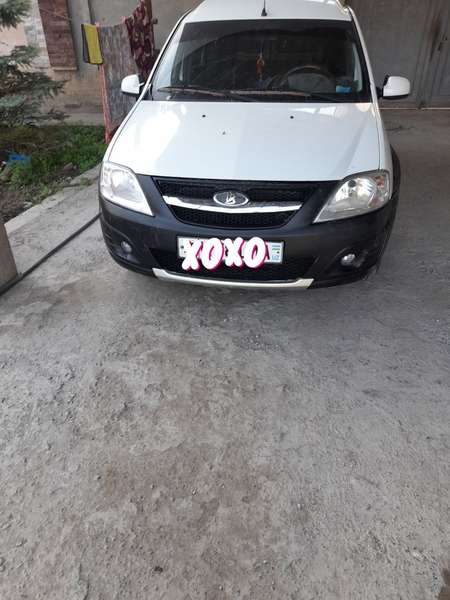 Lada 1.6.mexanik.probeg.212.000.
