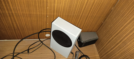 Xbox series s полный комплект 2 джойстика