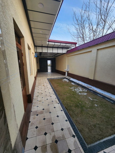 Uchaska Sotiladi Toshmi Postidan 2 km kirganda Ko'ksaroy da 1.8 sotixl