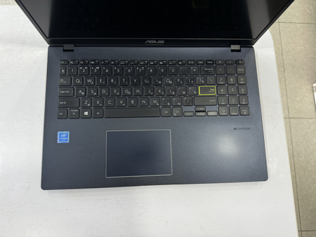 Asus klavyaturasi yonadigan ofisnoyni ideali