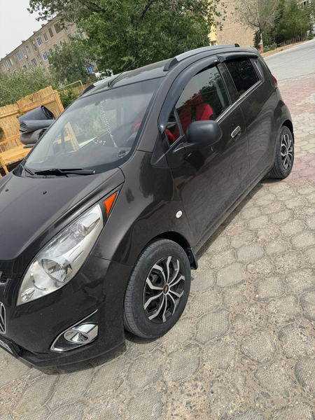 Spark  chevrolet