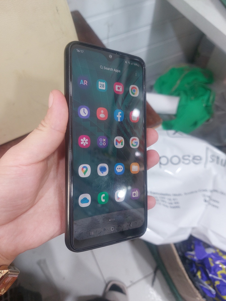 Samsung A32 Holati zor xotirasi batareykasi 3kunga yetadi