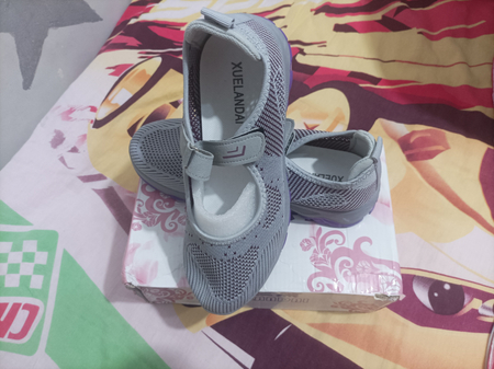 Женские кроссовки новые 40-41 размер