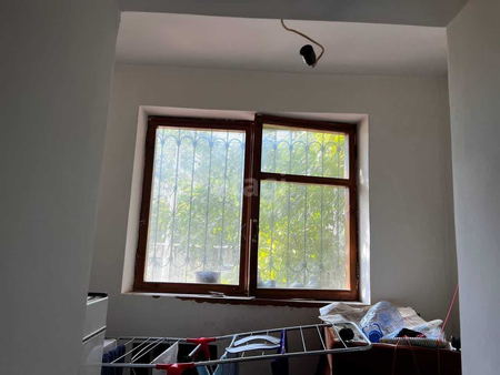 Рисовый рынок ул. М Ашрафи 3/1/4, кирпич, 65 м²