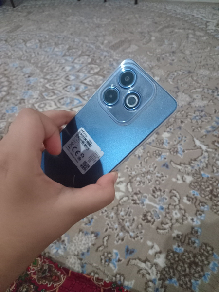 Infinix hot 40i sotiladi 128/4