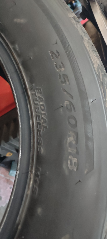 Hankook 235_60_R18 sotiladi
