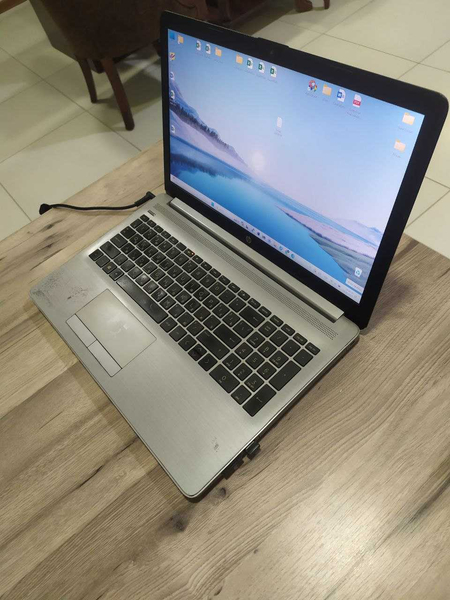 Noutbuk HP 250 G7 Intel Core i5 8th gen Nvidia MX110 DDR4 16Gb dual