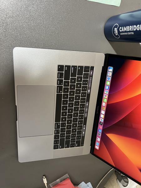MacBook Pro 15 inch 16-512 Gb