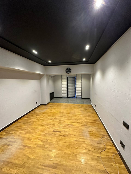 Готовый офис. Первая линия вдоль дороги. ЦУМ Ц-7 Площадь: 80 м²