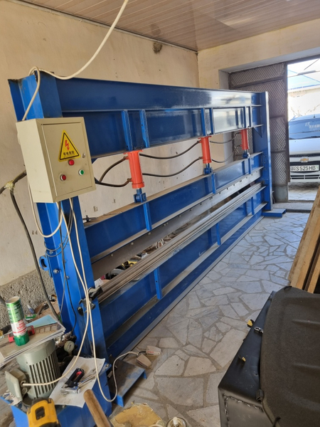 4 metrlik listogip xolati yangi 3 oy ishlagan