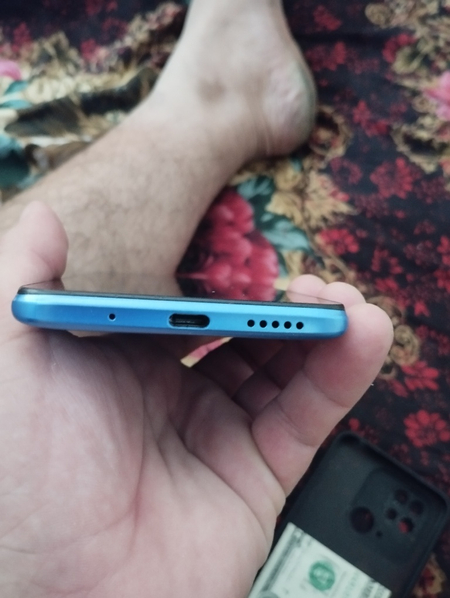Redmi 10c obmen iphone plus 6 ga yoki samsung s7 8 larga