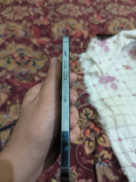 iPhone 13 pro max sotiladi LLA