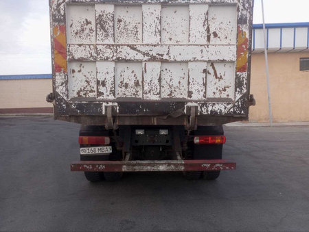 Howo yili 2013 yaqinda motor qilindi ballonlar yangi olasiz minasiz