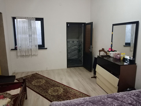 Toshkent tumani Keles kok tere 3.80 sotihli uy sotiladi