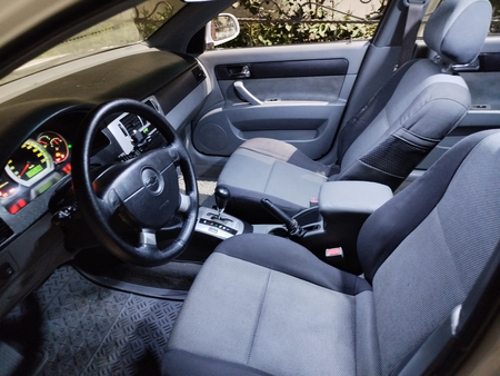 Ласетти 1.8 автомат (Дубай)