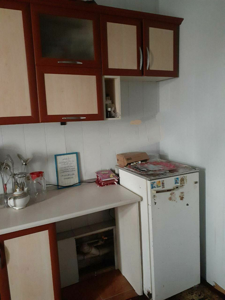 каракамиш 1/4 ижарага берилади.\\n3/1/5\\n400$\\nбиринчи этаж  уч хоналик