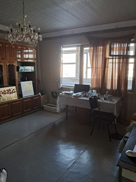 Продается квартира 4/8/9  на Воднике масив базарчик