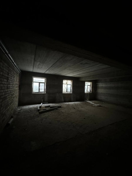 Срочно продается 5-ти ком., дуплекс кв 5/1/4 162м2