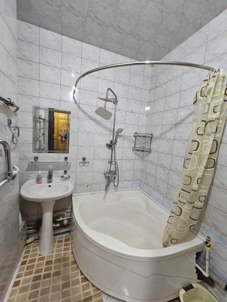 Срочно продам 4х ком квартиру на куйлюке 4 ор-р БАЗАРЧИК
