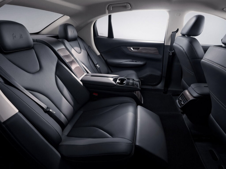 Hongqi eqm5.