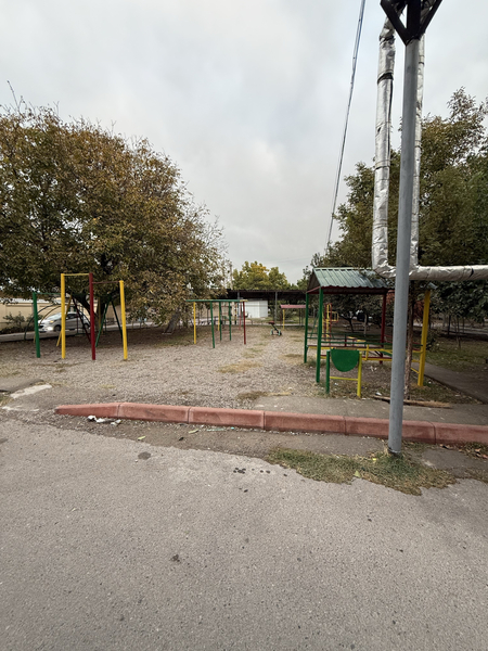 Продается 3/3/4 Кирпичный дом Геофизика