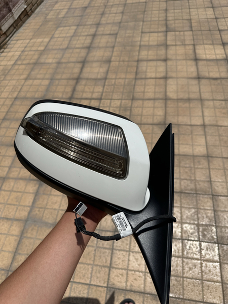 Продаются боковинки Mercedes w204