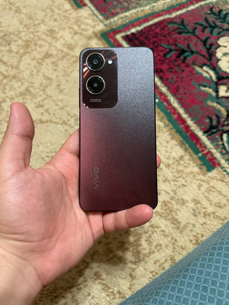Vivo Y18 128Gb Srocno