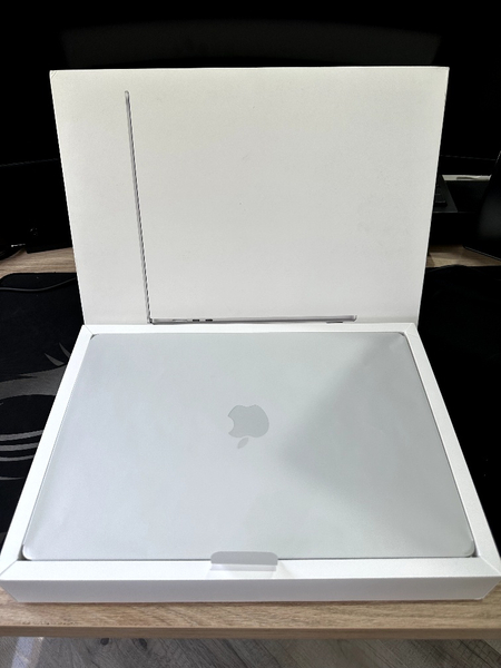 MacBook Air M2 15