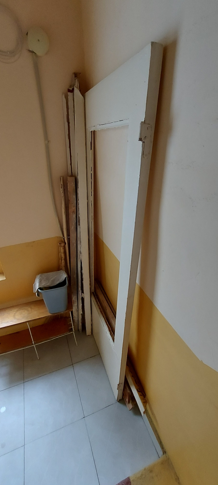 Отдам даром межкомнатную дверь