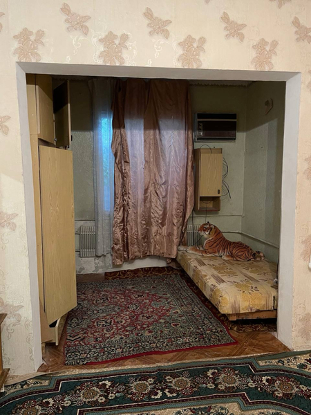 Сдам квартиру 2-х переделанную в 3-х комн
