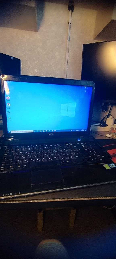 Fujitsu Lifebook AH531 i7 2630QM 8/240gb