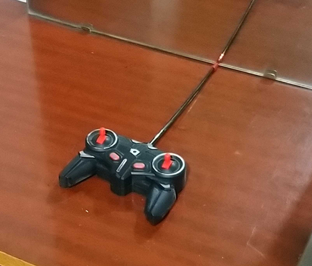 игрушки машина на радио управления