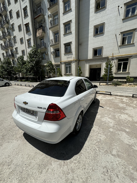 Nexia 3 2020 sotiladi toza