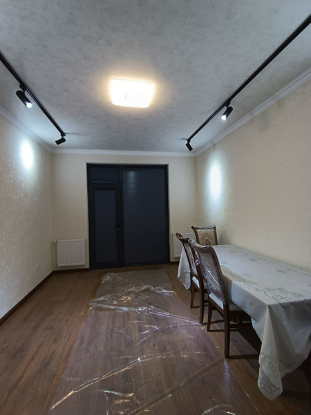 В элитном ЖК продается квартира.