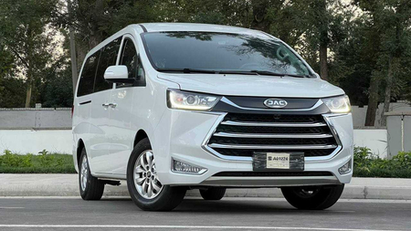 JAC M4 refine 9 kishilik miniven