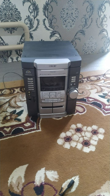 Muzilalniy sentr sotadi