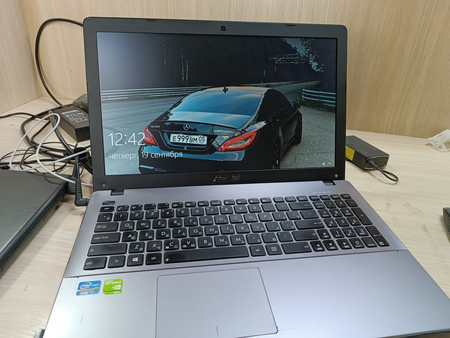 Notebook ASUS X550C i7-3553