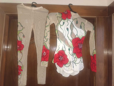 Купальник для художественной гимнастики