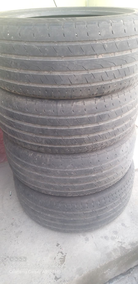 Balon sotiladi 255/45 R20