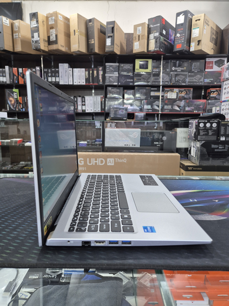 ACER Aspire 3 (i3-11/8/256)