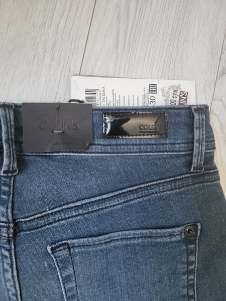 Джинсы Skinny от Collins. Абсолютно новые. Размер 29-30.