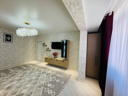 Продается 2х ком. квартира, ор-р: м.Хамида Адимджана, 60м2