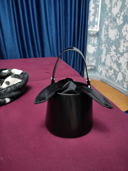 Сумочка из натуральной кожи
