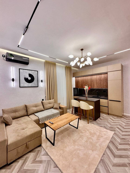 Шота Руставели. 2в3/2/4 высокопотолочка ремонт Luxury
