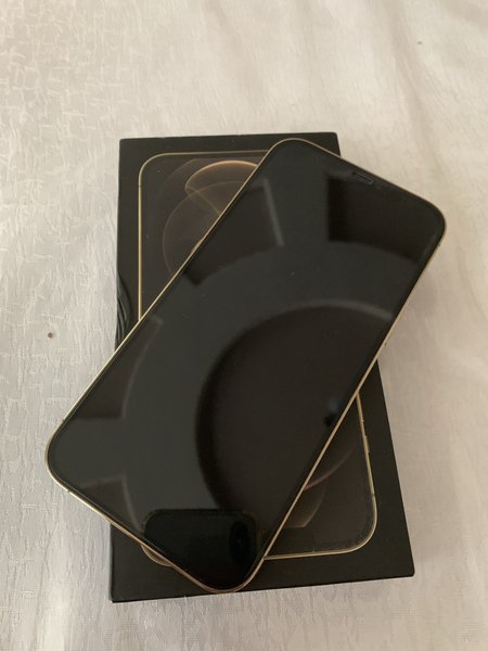 iphone 12 Pro Max kar dok full ideal gold