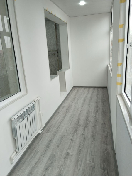 Navoiy shahar sentr 2 xona pachka yevro ful remont sotiladi