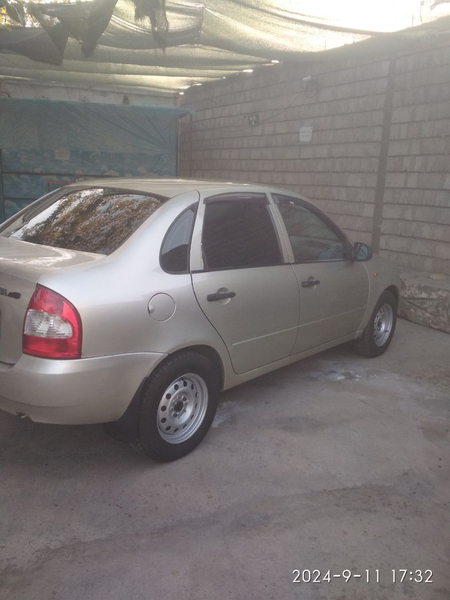 Lada jiguli holati yaxshi